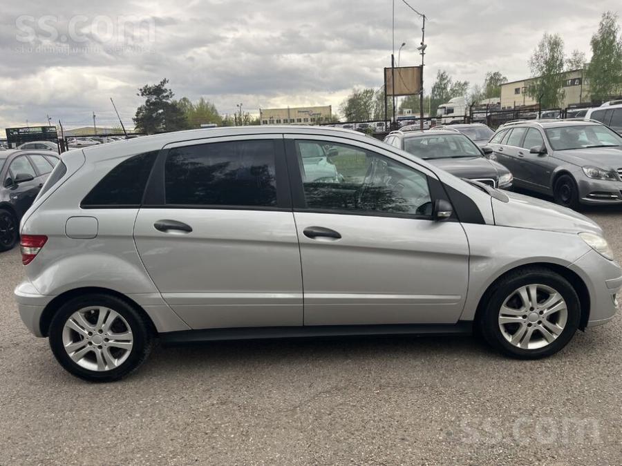 Pelēks Mercedes-Benz B 200 2007 Rīga, ar dzinēja tilpumu 2.00 L un nobraukumu 0 tūkst. km par 1400 €, foto 1 vietnē AUTOMOTO.COM.LV