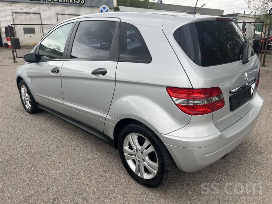 Pelēks Mercedes-Benz B 200 2007 Rīga, ar dzinēja tilpumu 2.00 L un nobraukumu 0 tūkst. km par 1400 €, foto 4 vietnē AUTOMOTO.COM.LV