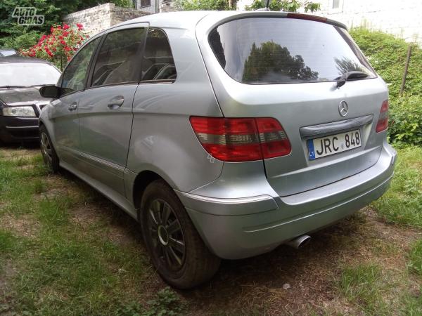 Pelēks Mercedes-Benz B 200 2007 Viļņa, ar dzinēja tilpumu 2.00 L un nobraukumu 360 tūkst. km par 650 €, foto 4 vietnē AUTOMOTO.COM.LV