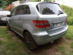 Pelēks Mercedes-Benz B 200 2007 Viļņa, ar dzinēja tilpumu 2.00 L un nobraukumu 360 tūkst. km par 850 €, foto 5 vietnē AUTOMOTO.COM.LV