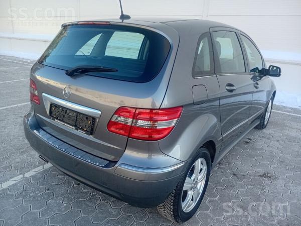 Grey Mercedes-Benz B 200 2008 in Riga, with an engine capacity of 2.00 L and mileage of 171 thousand km for 2990 €, photo 6 on AUTOMOTO.COM.LV
