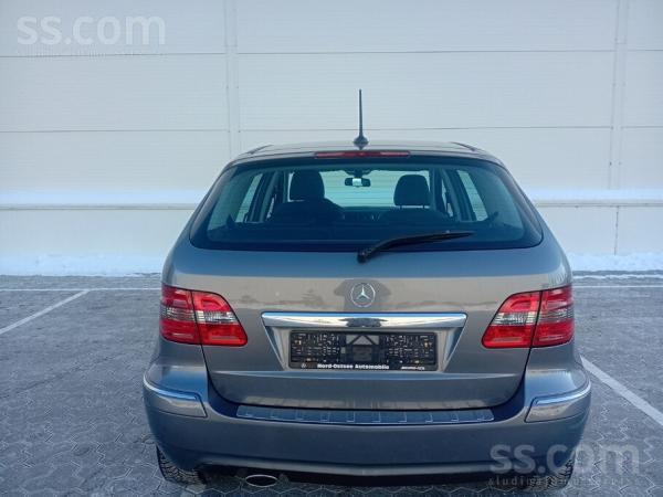 Grey Mercedes-Benz B 200 2008 in Riga, with an engine capacity of 2.00 L and mileage of 171 thousand km for 2990 €, photo 7 on AUTOMOTO.COM.LV