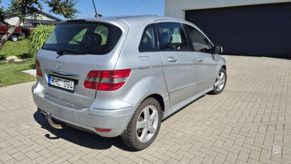 Grey Mercedes-Benz B 200 2008 in Kaisiadorys, with an engine capacity of 2.03 L and mileage of 250 thousand km for 3500 €, photo 3 on AUTOMOTO.COM.LV