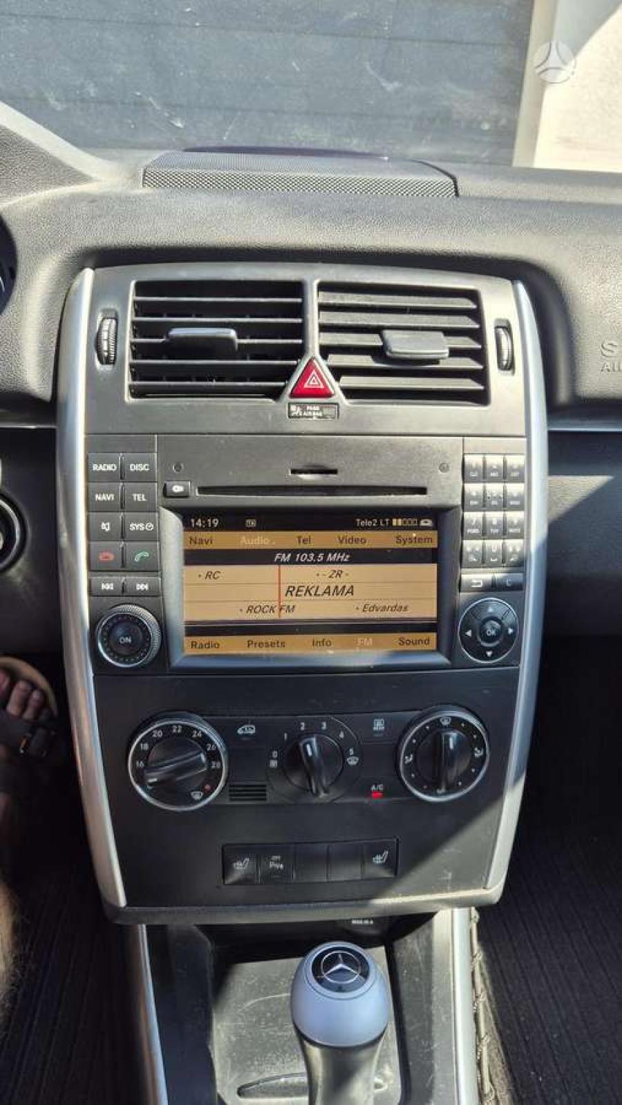 Grey Mercedes-Benz B 200 2008 in Kaisiadorys, with an engine capacity of 2.03 L and mileage of 250 thousand km for 3500 €, photo 8 on AUTOMOTO.COM.LV