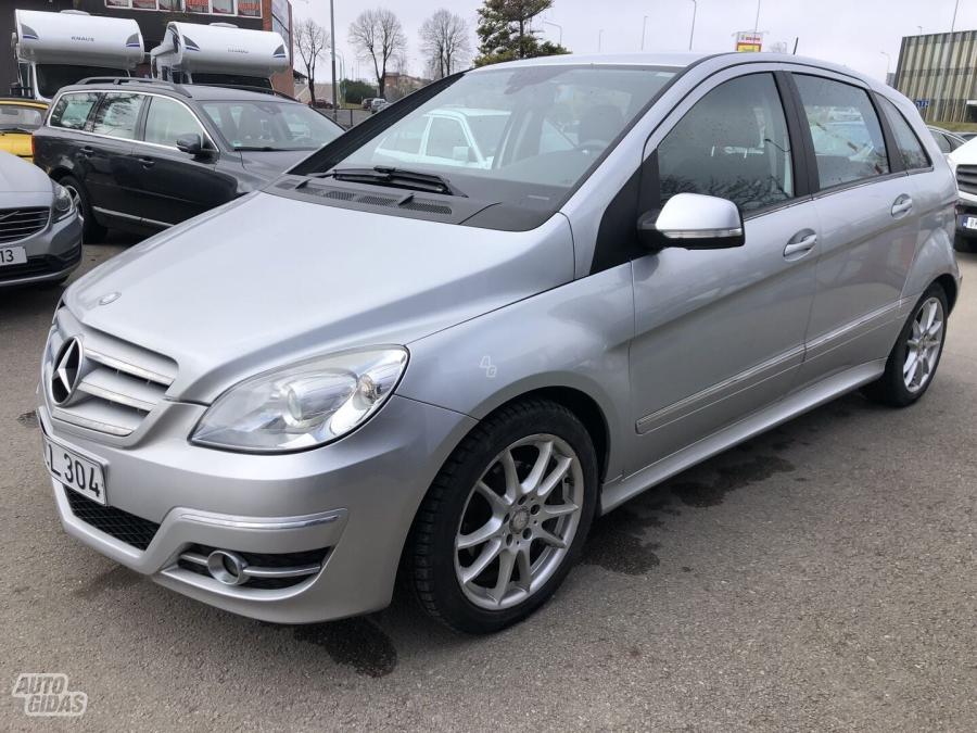 Grey Mercedes-Benz B 200 2010 in Klaipeda, with an engine capacity of 2.00 L and mileage of 311 thousand km for 3999 €, photo 1 on AUTOMOTO.COM.LV