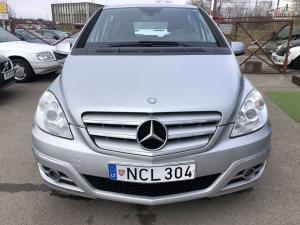 Grey Mercedes-Benz B 200 2010 in Klaipeda, with an engine capacity of 2.00 L and mileage of 311 thousand km for 3999 €, photo 3 on AUTOMOTO.COM.LV