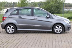 Pelēks Mercedes-Benz B 200 2010 Rīga, ar dzinēja tilpumu 2.00 L un nobraukumu 268 tūkst. km par 3650 €, foto 7 vietnē AUTOMOTO.COM.LV
