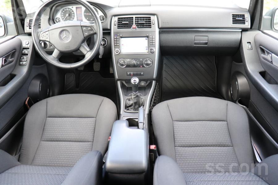 Pelēks Mercedes-Benz B 200 2010 Rīga, ar dzinēja tilpumu 2.00 L un nobraukumu 268 tūkst. km par 3650 €, foto 22 vietnē AUTOMOTO.COM.LV