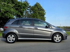 Grey Mercedes-Benz B 200 2011 in Taurage, with an engine capacity of 1.99 L and mileage of 345 thousand km for 3500 €, photo 5 on AUTOMOTO.COM.LV
