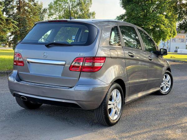 Grey Mercedes-Benz B 200 2011 in Taurage, with an engine capacity of 1.99 L and mileage of 345 thousand km for 3500 €, photo 5 on AUTOMOTO.COM.LV