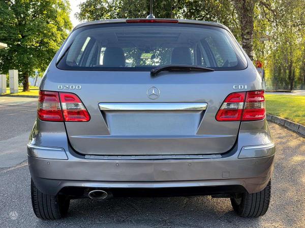 Grey Mercedes-Benz B 200 2011 in Taurage, with an engine capacity of 1.99 L and mileage of 345 thousand km for 3500 €, photo 6 on AUTOMOTO.COM.LV