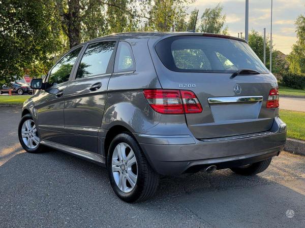 Grey Mercedes-Benz B 200 2011 in Taurage, with an engine capacity of 1.99 L and mileage of 345 thousand km for 3500 €, photo 7 on AUTOMOTO.COM.LV