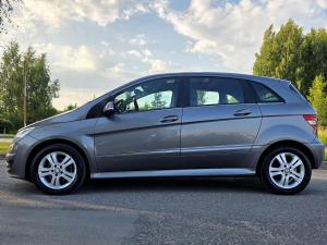 Grey Mercedes-Benz B 200 2011 in Taurage, with an engine capacity of 1.99 L and mileage of 345 thousand km for 3500 €, photo 9 on AUTOMOTO.COM.LV