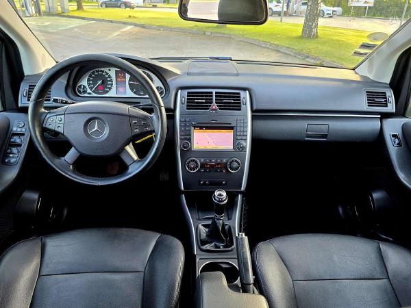 Grey Mercedes-Benz B 200 2011 in Taurage, with an engine capacity of 1.99 L and mileage of 345 thousand km for 3500 €, photo 10 on AUTOMOTO.COM.LV