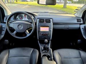 Grey Mercedes-Benz B 200 2011 in Taurage, with an engine capacity of 1.99 L and mileage of 345 thousand km for 3500 €, photo 11 on AUTOMOTO.COM.LV
