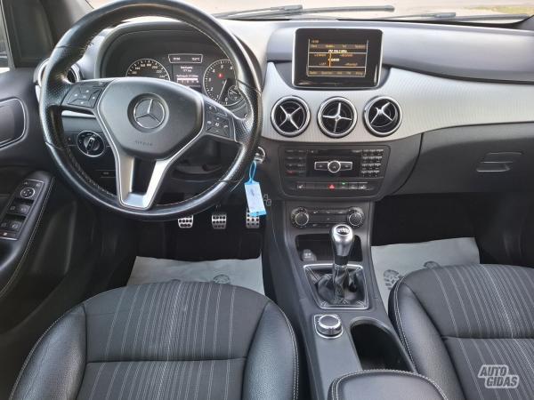 Мерседес Б 200 2012 в Шяуляй на AUTOMOTO.COM.LV Серый Мерседес Б 200 2012 в Шяуляй, объемом двигателя 1.60 л и пробегом 218 тыс. км за 5850 €, фото 9 на AUTOMOTO.COM.LV