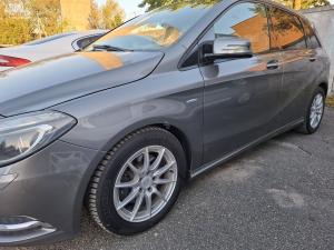 Pelēks Mercedes-Benz B 200 2012 Šauļi, ar dzinēja tilpumu 1.60 L un nobraukumu 218 tūkst. km par 5850 €, foto 17 vietnē AUTOMOTO.COM.LV