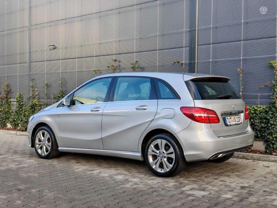 Grey Mercedes-Benz B 200 2016 in Klaipeda, with an engine capacity of 2.15 L and mileage of 255 thousand km for 8999 €, photo 4 on AUTOMOTO.COM.LV