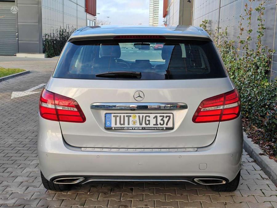 Grey Mercedes-Benz B 200 2016 in Klaipeda, with an engine capacity of 2.15 L and mileage of 255 thousand km for 8999 €, photo 5 on AUTOMOTO.COM.LV