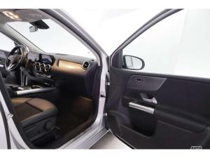 Pelēks Mercedes-Benz B 200 2019 Kauņa, ar dzinēja tilpumu 2.00 L un nobraukumu 50 tūkst. km par 25387 €, foto 21 vietnē AUTOMOTO.COM.LV