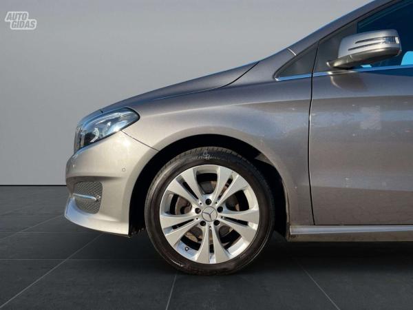 Grey Mercedes-Benz B 200 2019 in Kaunas, with an engine capacity of 2.10 L and mileage of 90 thousand km for 22390 €, photo 4 on AUTOMOTO.COM.LV
