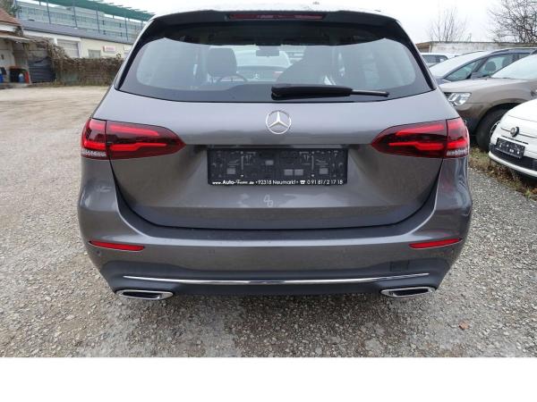 Pelēks Mercedes-Benz B 200 2019 Kauņa, ar dzinēja tilpumu 2.00 L un nobraukumu 82 tūkst. km par 22349 €, foto 5 vietnē AUTOMOTO.COM.LV