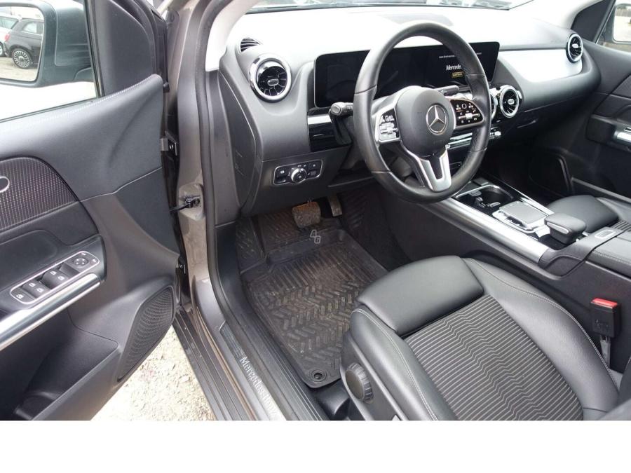 Grey Mercedes-Benz B 200 2019 in Kaunas, with an engine capacity of 2.00 L and mileage of 82 thousand km for 22349 €, photo 8 on AUTOMOTO.COM.LV