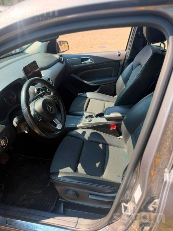 Grey Mercedes-Benz B 200 2018 in Riga, with an engine capacity of 2.00 L and mileage of 194 thousand km for 9800 €, photo 8 on AUTOMOTO.COM.LV