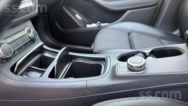 Grey Mercedes-Benz B 200 2018 in Riga, with an engine capacity of 2.00 L and mileage of 194 thousand km for 9800 €, photo 9 on AUTOMOTO.COM.LV
