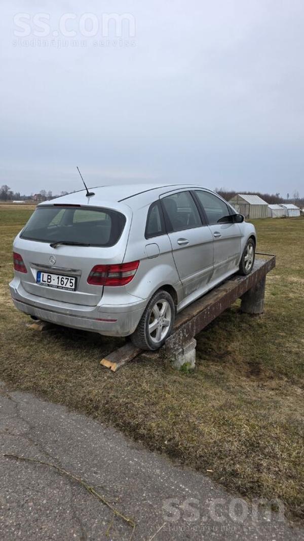 Pelēks Mercedes-Benz B 200 2006 Ogre, ar dzinēja tilpumu 1.90 L un nobraukumu 0 tūkst. km par 650 €, foto 2 vietnē AUTOMOTO.COM.LV