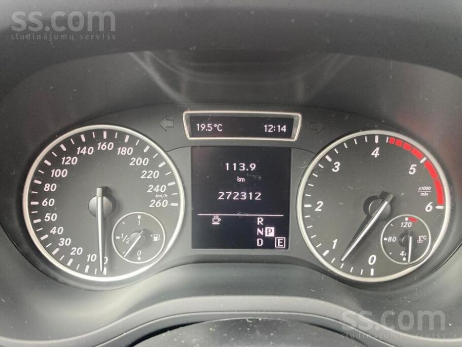 Grey Mercedes-Benz B 200 2012 in Riga, with an engine capacity of 1.80 L and mileage of 272 thousand km for 6100 €, photo 9 on AUTOMOTO.COM.LV
