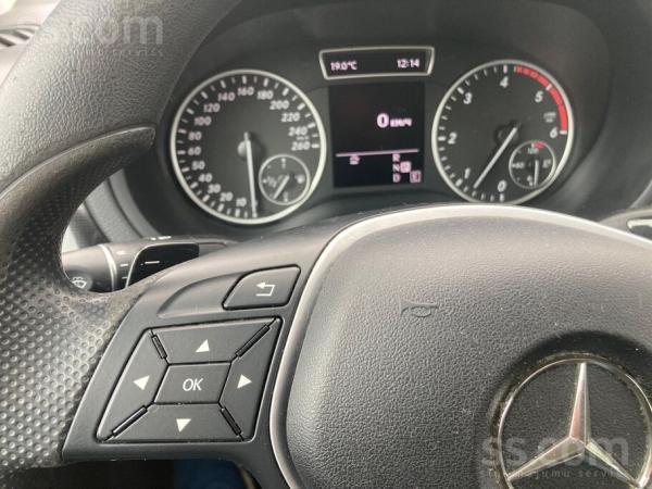 Grey Mercedes-Benz B 200 2012 in Riga, with an engine capacity of 1.80 L and mileage of 272 thousand km for 6100 €, photo 11 on AUTOMOTO.COM.LV