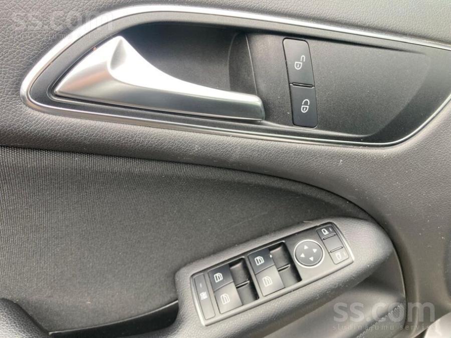 Grey Mercedes-Benz B 200 2012 in Riga, with an engine capacity of 1.80 L and mileage of 272 thousand km for 6100 €, photo 13 on AUTOMOTO.COM.LV