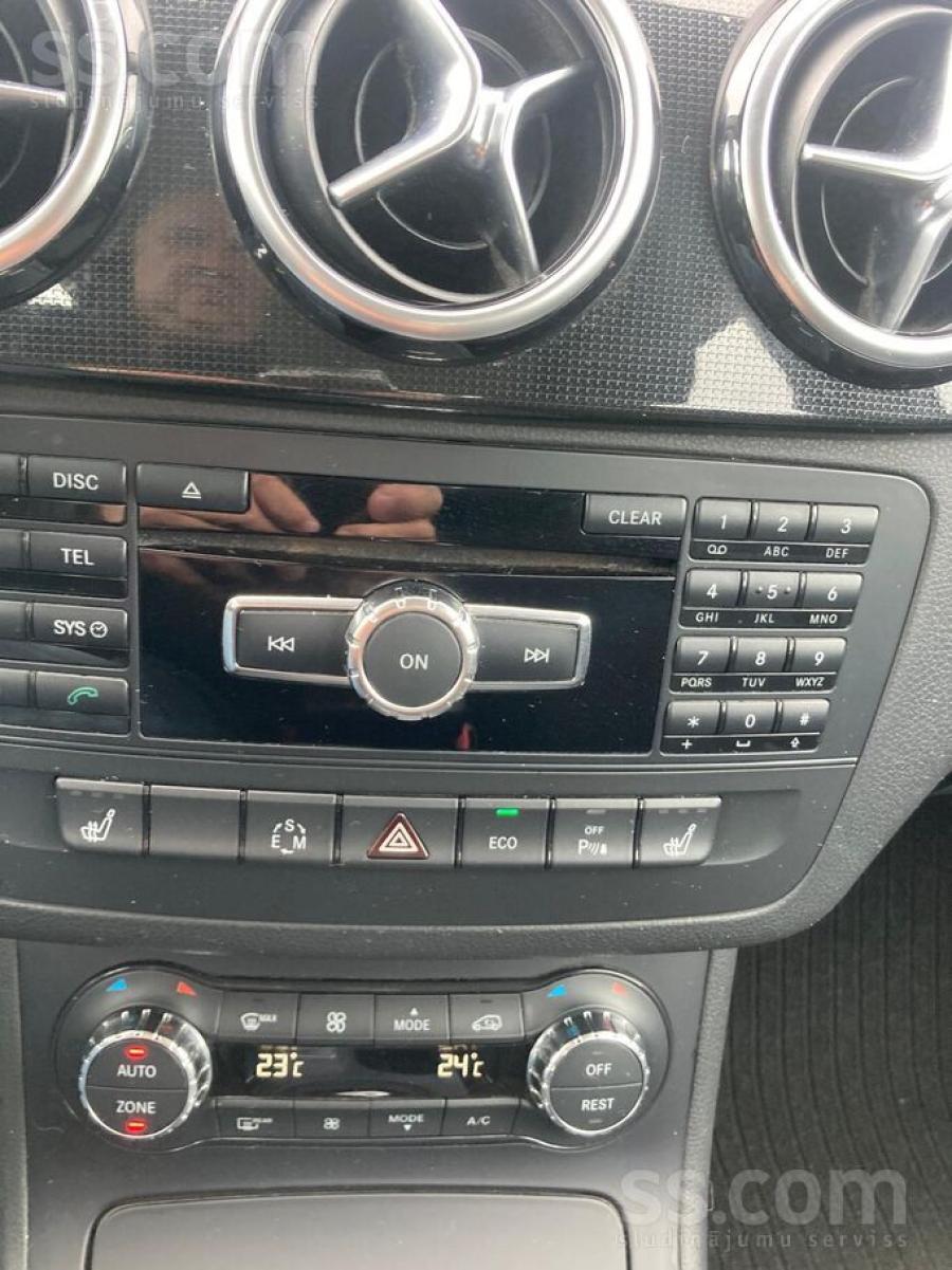 Grey Mercedes-Benz B 200 2012 in Riga, with an engine capacity of 1.80 L and mileage of 272 thousand km for 6100 €, photo 15 on AUTOMOTO.COM.LV