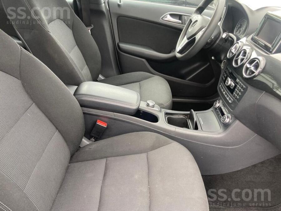 Grey Mercedes-Benz B 200 2012 in Riga, with an engine capacity of 1.80 L and mileage of 272 thousand km for 6100 €, photo 18 on AUTOMOTO.COM.LV