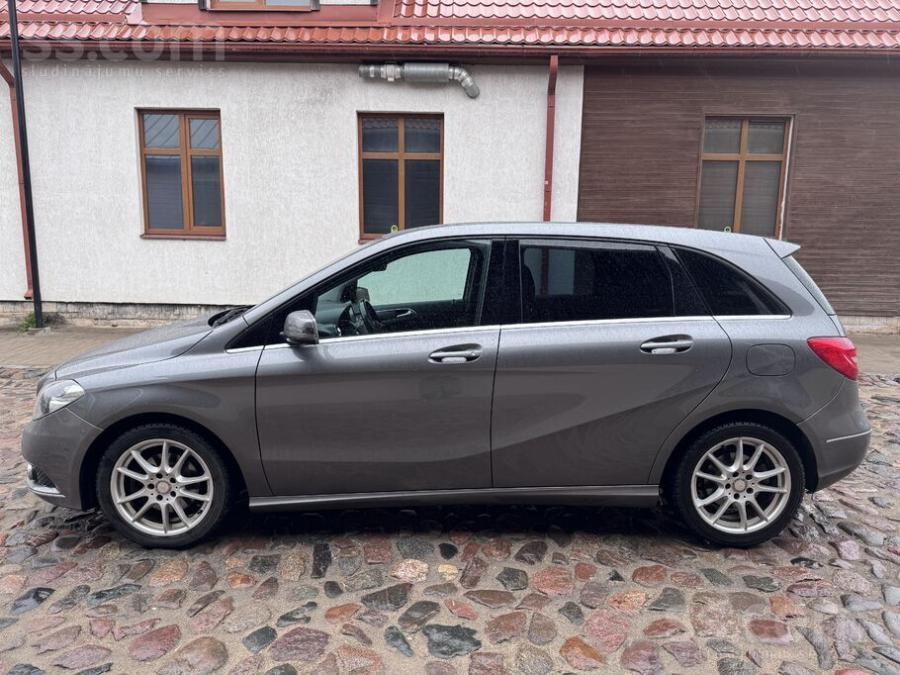 Pelēks Mercedes-Benz B 200 2013 Jelgava, ar dzinēja tilpumu 1.80 L un nobraukumu 233 tūkst. km par 5500 €, foto 6 vietnē AUTOMOTO.COM.LV