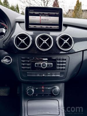 Pelēks Mercedes-Benz B 200 2013 Jelgava, ar dzinēja tilpumu 1.80 L un nobraukumu 233 tūkst. km par 5500 €, foto 16 vietnē AUTOMOTO.COM.LV