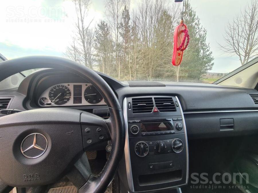 Mercedes-Benz B 200 2005 Rīga, ar dzinēja tilpumu 2.00 L un nobraukumu 297 tūkst. km par 1600 €, foto 6 vietnē AUTOMOTO.COM.LV