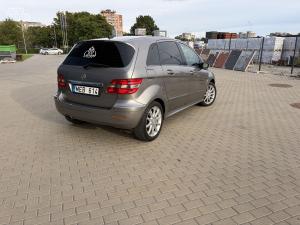 Mercedes-Benz B 200 2005 in Kaunas, with an engine capacity of 2.00 L and mileage of 264 thousand km for 1100 €, photo 5 on AUTOMOTO.COM.LV