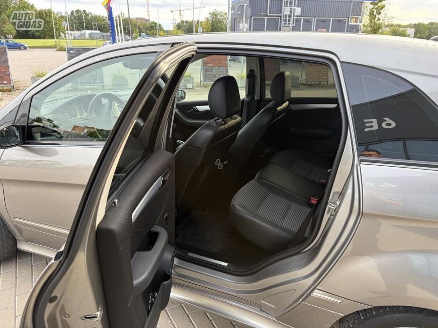 Mercedes-Benz B 200 2005 in Kaunas, with an engine capacity of 2.00 L and mileage of 264 thousand km for 1100 €, photo 9 on AUTOMOTO.COM.LV