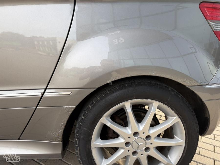 Mercedes-Benz B 200 2005 in Kaunas, with an engine capacity of 2.00 L and mileage of 264 thousand km for 1100 €, photo 10 on AUTOMOTO.COM.LV