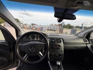 Mercedes-Benz B 200 2005 in Kaunas, with an engine capacity of 2.00 L and mileage of 264 thousand km for 1100 €, photo 12 on AUTOMOTO.COM.LV