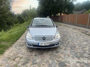 Mercedes-Benz B 200 2006 Rīga, ar dzinēja tilpumu 2.00 L un nobraukumu 383 tūkst. km par 1999 €, foto 5 vietnē AUTOMOTO.COM.LV