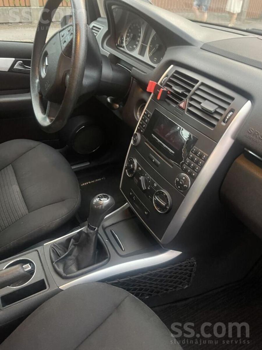Mercedes-Benz B 200 2006 Rīga, ar dzinēja tilpumu 2.00 L un nobraukumu 383 tūkst. km par 1999 €, foto 8 vietnē AUTOMOTO.COM.LV