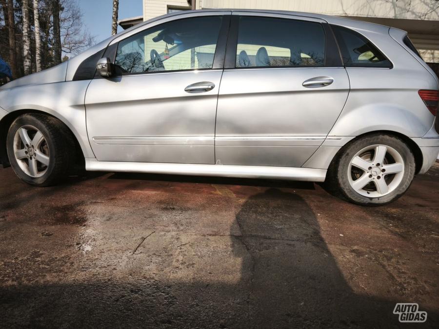 Mercedes-Benz B 200 2006 Viļņa, ar dzinēja tilpumu 2.00 L un nobraukumu 175 tūkst. km par 2300 €, foto 3 vietnē AUTOMOTO.COM.LV
