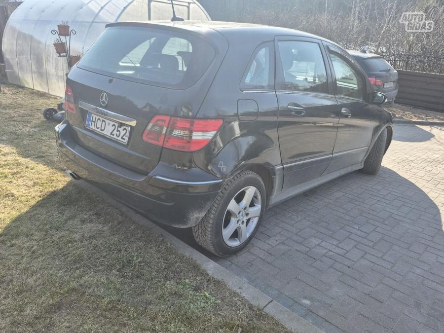 Mercedes-Benz B 200 2006 Telšiai, ar dzinēja tilpumu 2.00 L un nobraukumu 270 tūkst. km par 2850 €, foto 7 vietnē AUTOMOTO.COM.LV