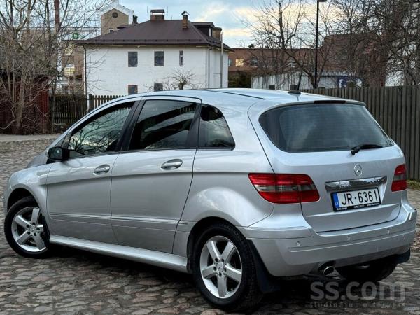Mercedes-Benz B 200 2006 in Jelgava, with an engine capacity of 2.00 L and mileage of 283 thousand km for 2700 €, photo 4 on AUTOMOTO.COM.LV