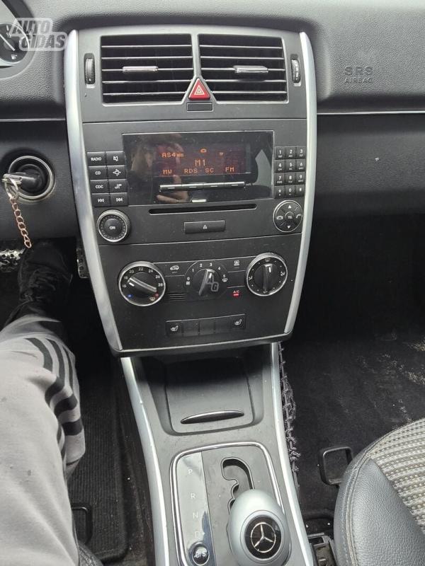 Mercedes-Benz B 200 2006 Viļņa vietnē Mercedes-Benz B 200 2006 Viļņa, ar dzinēja tilpumu 2.00 L un nobraukumu 270 tūkst. km par 850 €, foto 10 vietnē AUTOMOTO.COM.LV