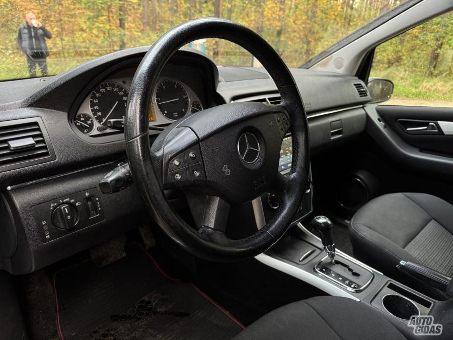 Mercedes-Benz B 200 2006 Viļņa, ar dzinēja tilpumu 2.00 L un nobraukumu 270 tūkst. km par 1849 €, foto 8 vietnē AUTOMOTO.COM.LV