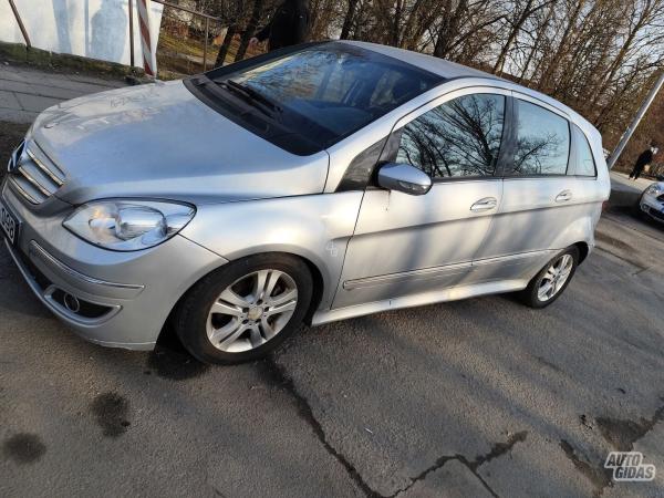 Mercedes-Benz B 200 2007 Viļņa, ar dzinēja tilpumu 2.00 L un nobraukumu 323 tūkst. km par 430 €, foto 1 vietnē AUTOMOTO.COM.LV